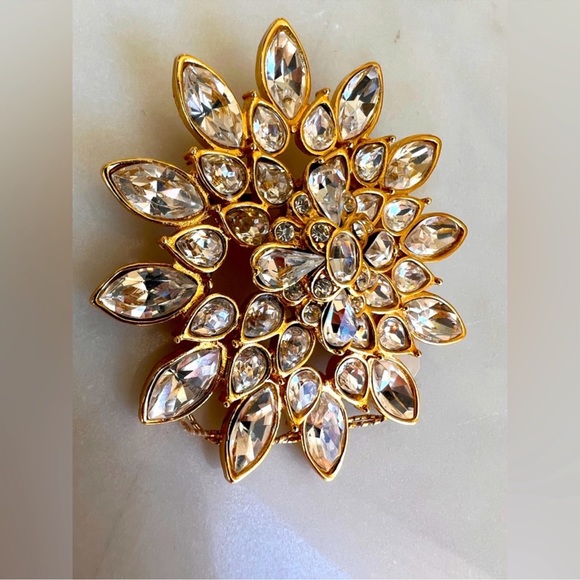 St. John’s | Jewelry | Nwt Vintage St Johns Brooch | Poshmark